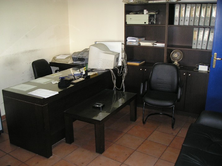 Στη Γενεύη οι δημόσιοι υπάλληλοι σκουπίζουν και καθαρίζουν τα γραφεία ...