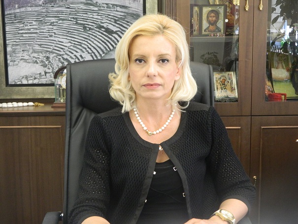 Το πρωτοχρονιάτικο μήνυμα της Ρένας Καραλαριώτου – ONLARISSA.GR Νέα ...