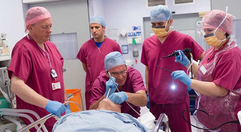 Σπουδαία επέμβαση Βολιώτη γιατρού - 1η φορά στα χρονικά ασθενής μετά ...