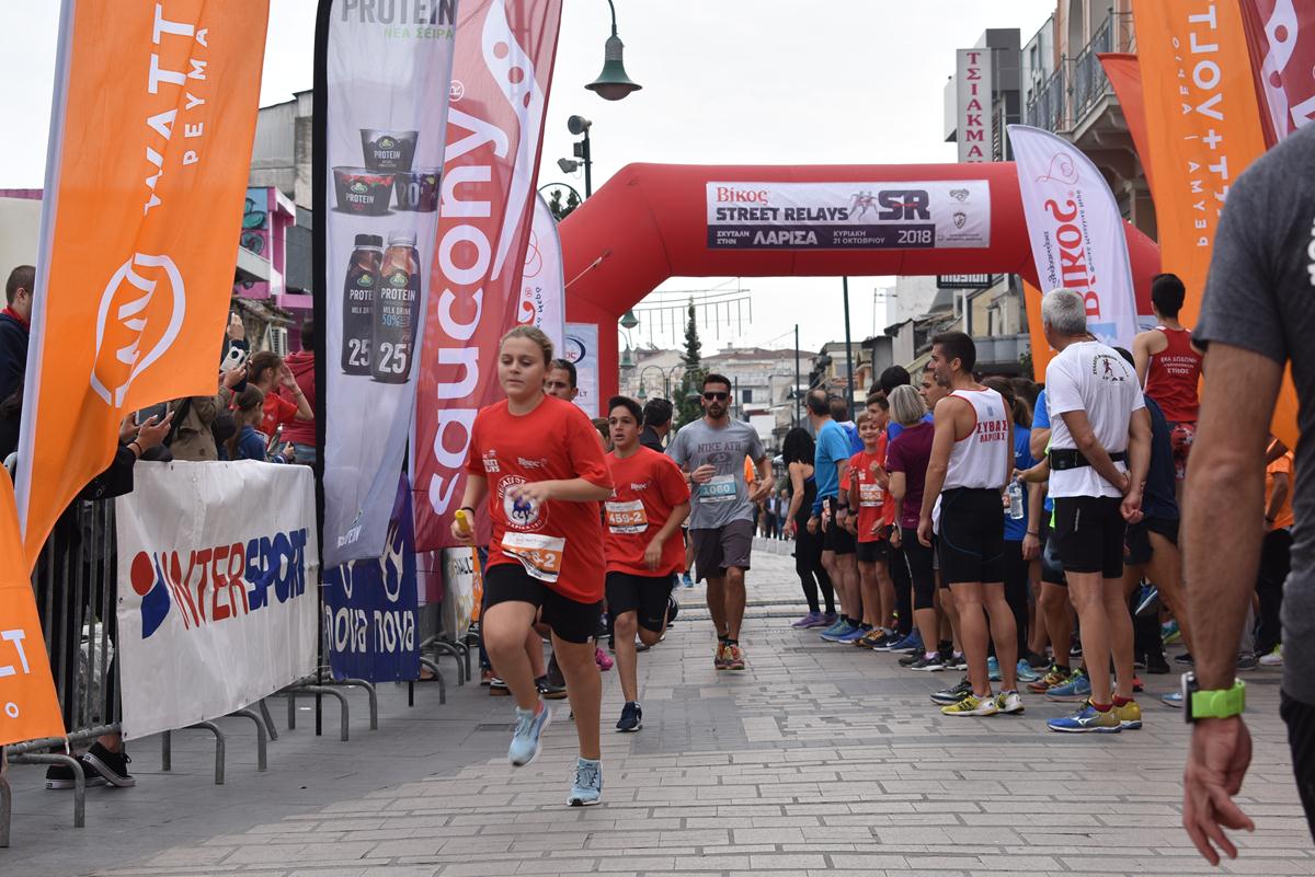 Οι Λαρισαίοι έτρεξαν για καλό σκοπό, στα «Bίκος Street Relays» της ...