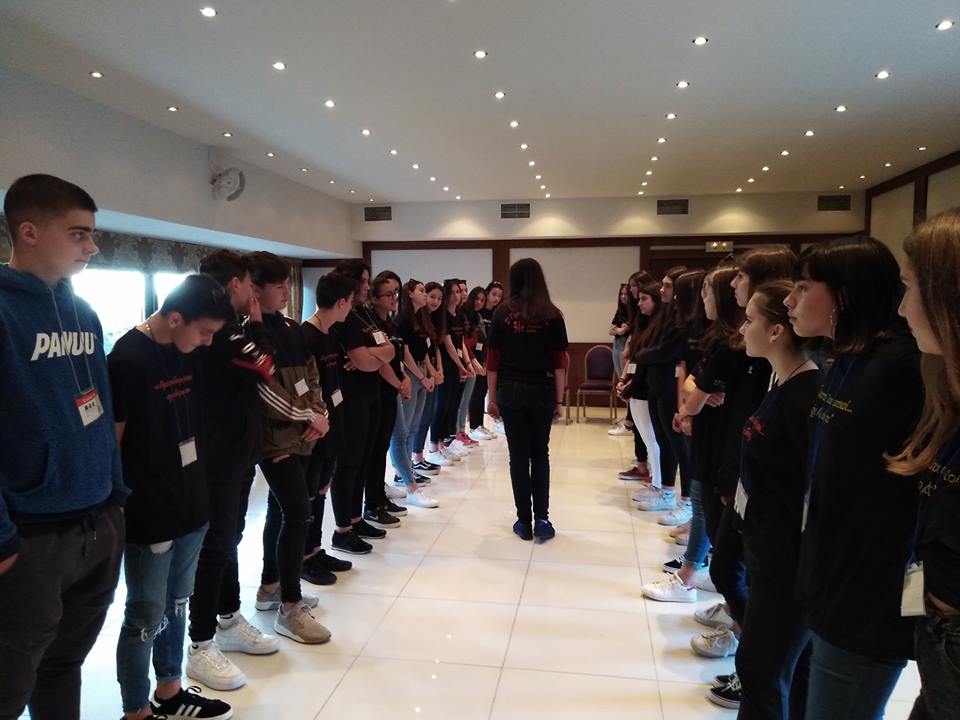 Πανελλήνια διάκριση 5ου και 10ου Γυμνασίου Λάρισας στο διαγωνισμό ...