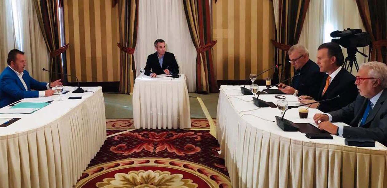 Απόψε στις 22.55 η διακαναλική συνέντευξη με τον Βασίλη Κόκκαλη - Δεν ...