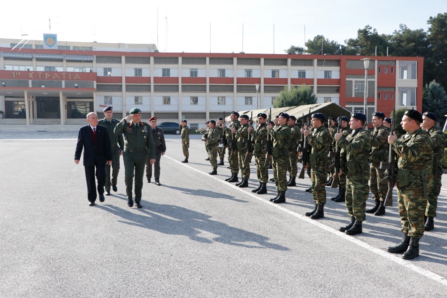 Στην 1η Στρατιά αντιπροσωπεία του Συνδέσμου Αποστράτων Αξιωματικών ...