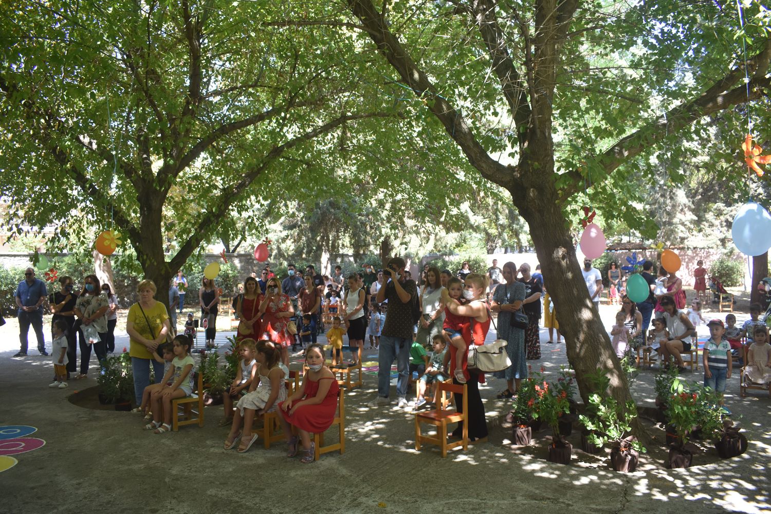 Με την ευλογία του Θεού και χαμόγελα ξεκίνησαν οι Δημοτικοί Παιδικοί ...