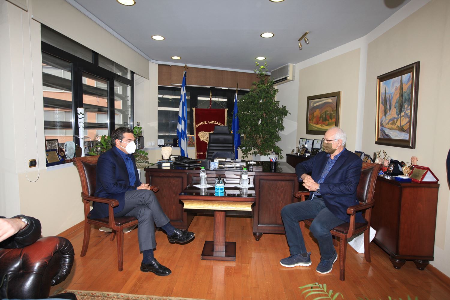 Στο δημαρχείο της Λάρισας ο Αλέξης Τσίπρας - Δείτε φωτογραφίες ...
