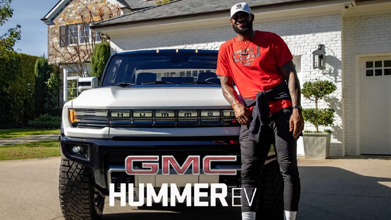 Superstar του NBA δοκιμάζει το ηλεκτρικό Hummer – ONLARISSA.GR Νέα ...