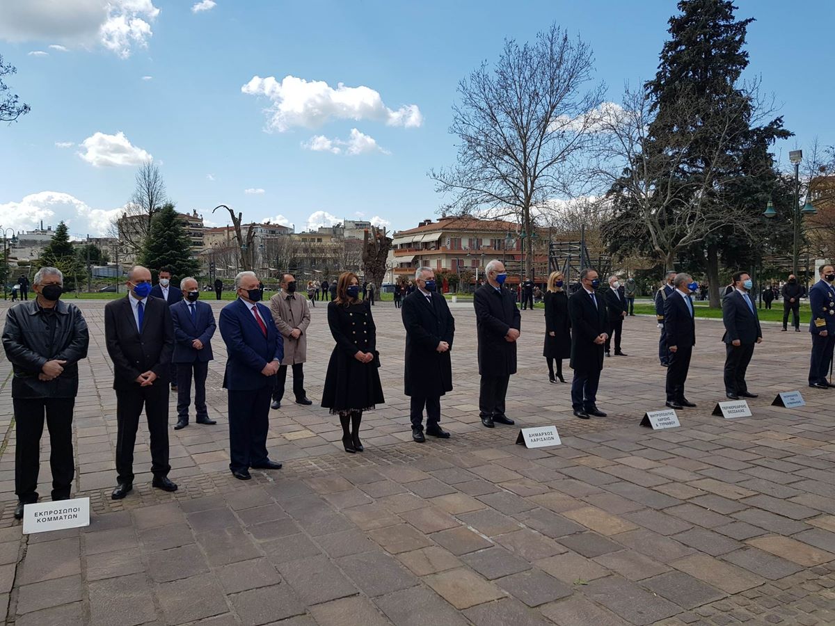 Λάρισα: Επιμνημόσυνη δέηση στο Ηρώο υπέρ των πεσόντων της 25ης Μαρτίου ...