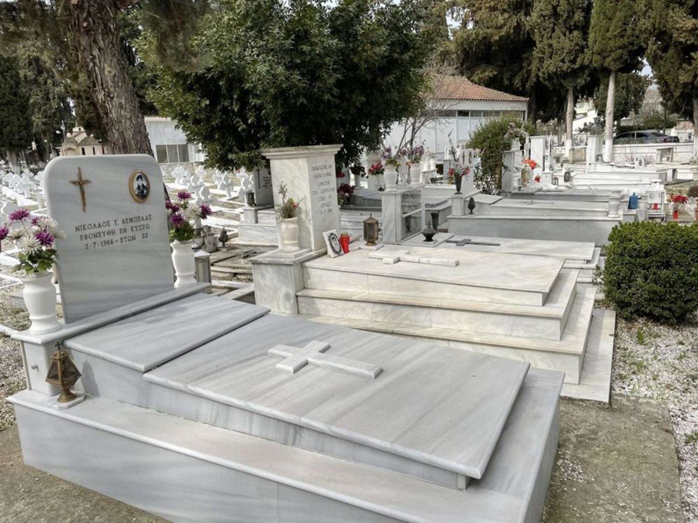 Καβγάδες στο Κοιμητήριο στη Λάρισα – Διπλασιάστηκαν οι θάνατοι στην ...