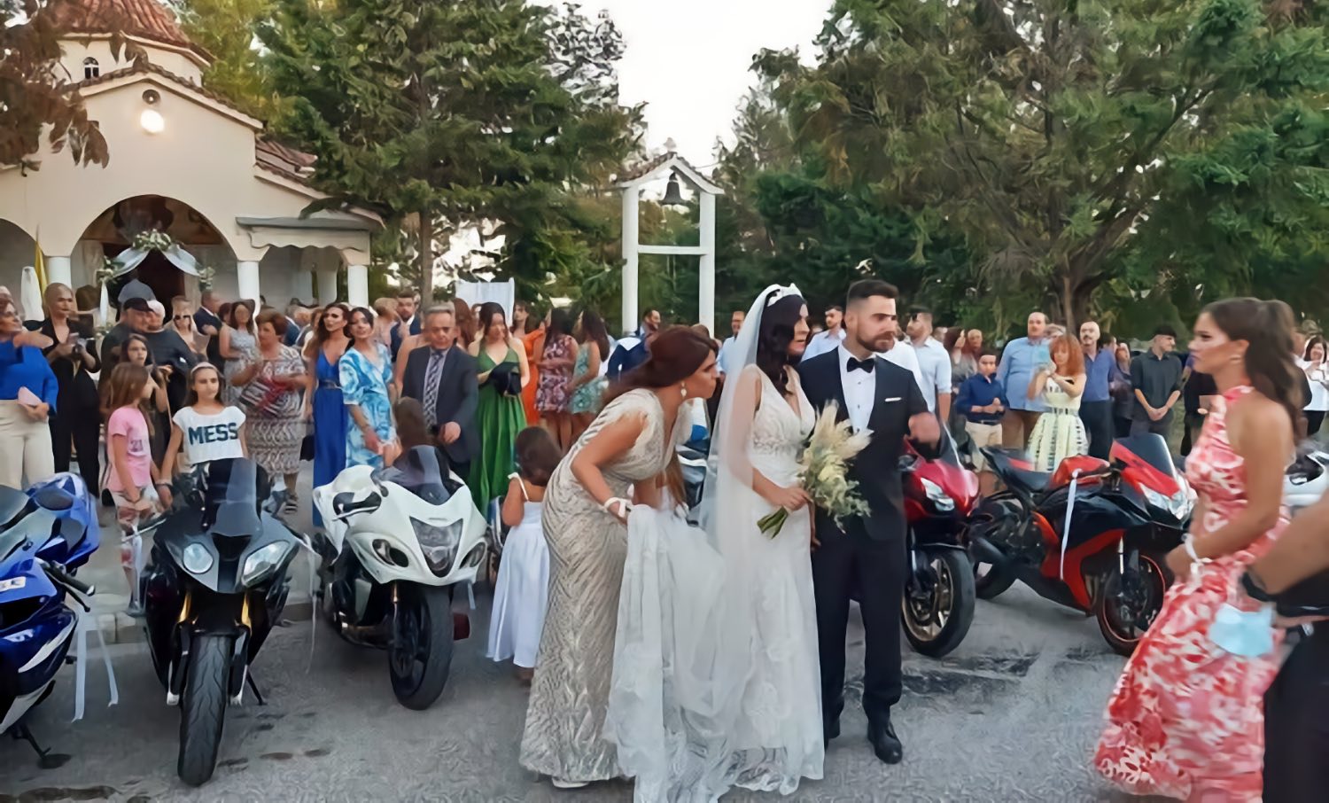 Λάρισα: Γάμος στον Αμπελώνα υπό τους ήχους μηχανών μεγάλου κυβισμού ...