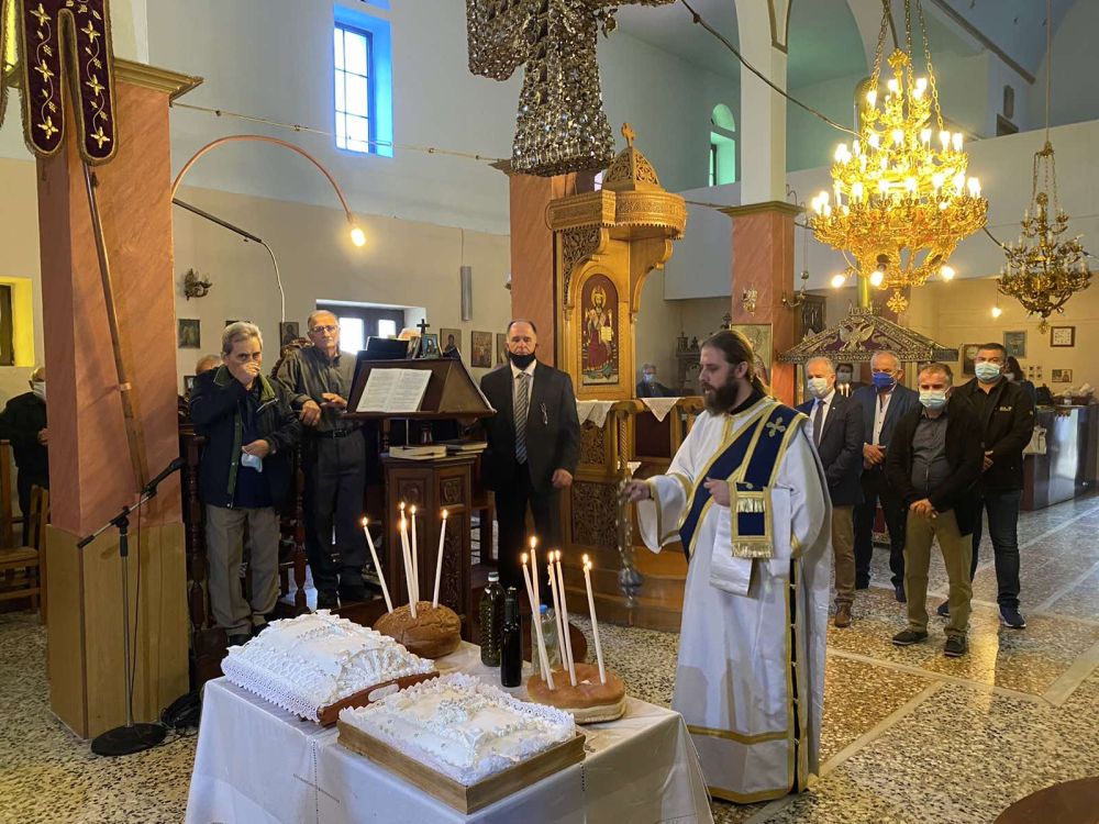 Με λαμπρότητα εορτάστηκε η μεγάλη Θεομητορική εορτή της Παναγίας στους ...