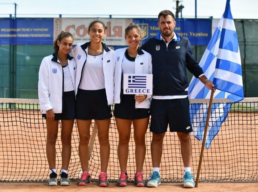 Τένις, η νέα λατρεία των Λαρισαίων: Ο Φοίβος Μιχαλόπουλος εξηγεί πως ...