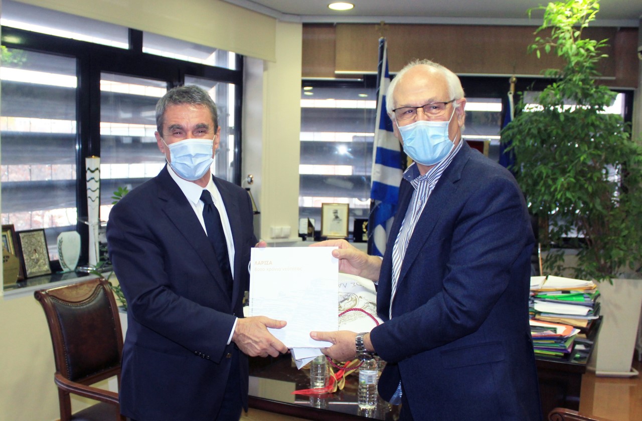 Στο Δημαρχείο της Λάρισας ο Ανδρέας Λοβέρδος – ONLARISSA.GR Νέα ...