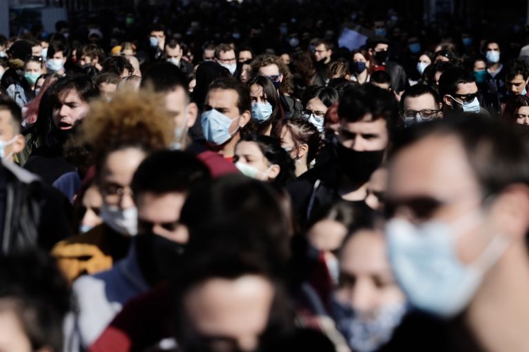 Κοροναϊός: Πότε αναμένεται αποκλιμάκωση της πανδημίας – Τι είπε η ...