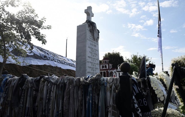 Βεβήλωσαν και πάλι το μνημείο των αδικοχαμένων οπαδών του ΠΑΟΚ στα ...