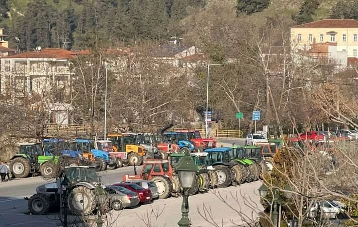 Στο πλευρό των αγροτών το Σωματείο Εργατοτεχνιτών Οικοδομών Επαρχίας ...