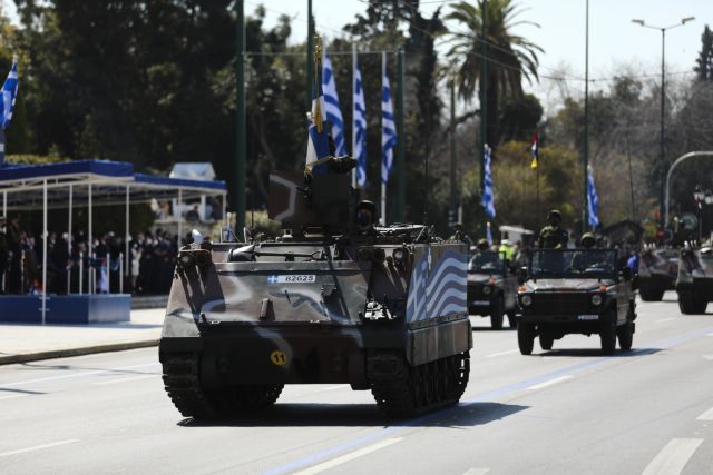 25η Μαρτίου: Μεγαλειώδης στρατιωτική παρέλαση στο Σύνταγμα [Εικόνες και ...