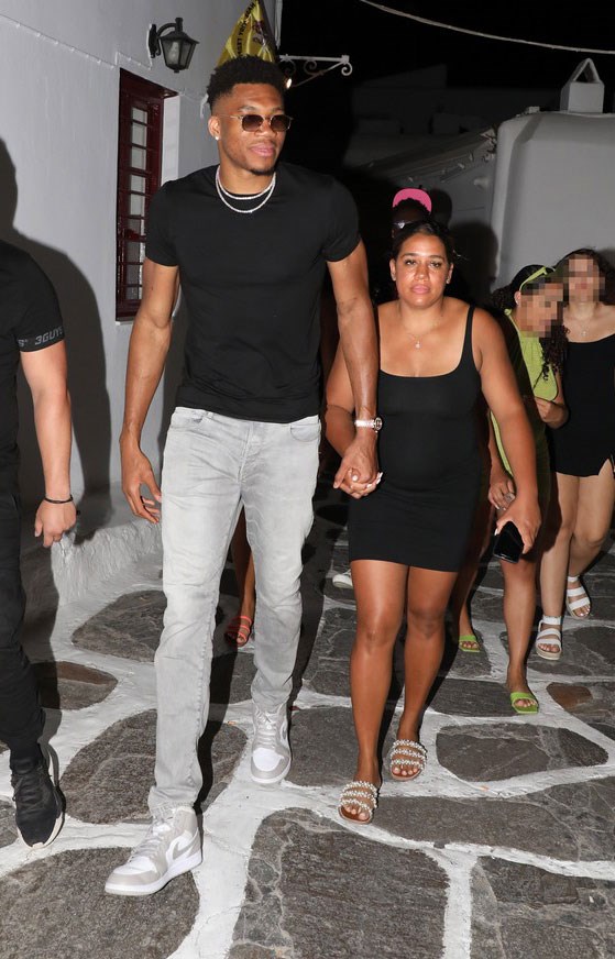 Γιάννης Αντετοκούνμπο: Διακοπές στη Μύκονο με την αγαπημένη του Mariah ...