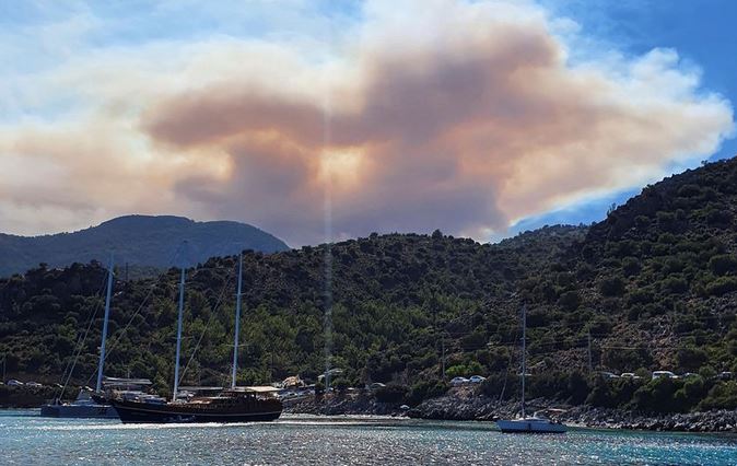 Τουρκία: Τεράστια φωτιά στη Ντάτσα – Καίγονται σπίτια - ONLARISSA.GR ...
