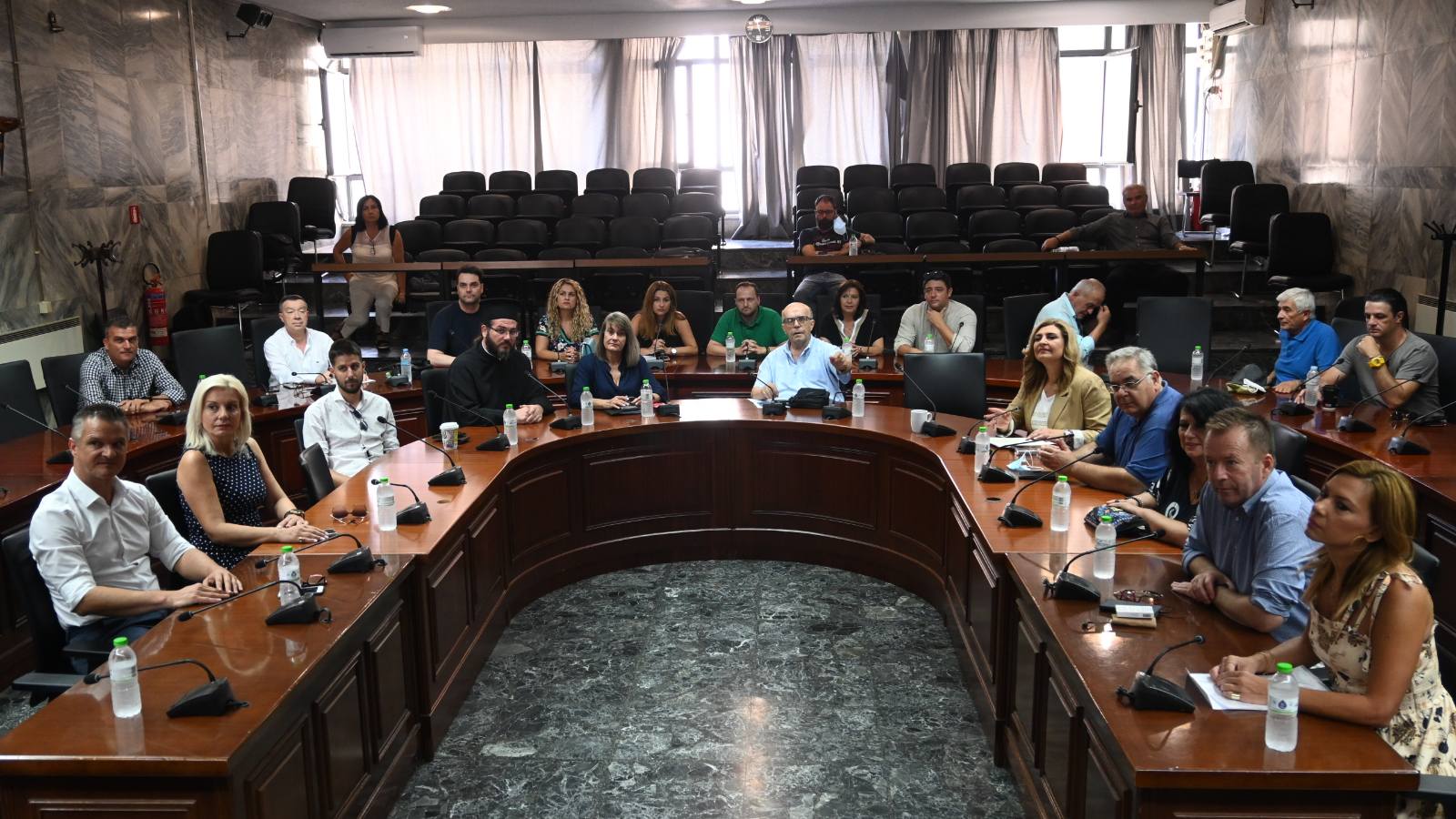 Σε εξέλιξη ευρεία σύσκεψη στο Δημαρχείο Λάρισας για τον Πύργο Χαροκόπου ...