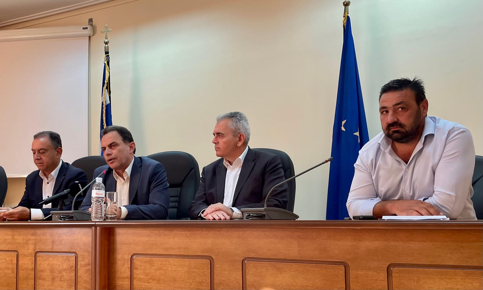 Χαρακόπουλος στη γιορτή φέτας στην Ελασσόνα: Η κυβέρνηση στηρίζει και ...