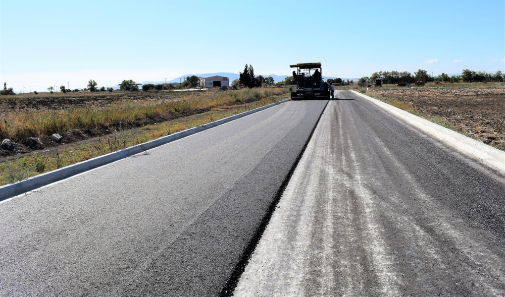 Κατασκευάζεται ο περιφερειακός δρόμος στον Πλατύκαμπο - ONLARISSA.GR ...