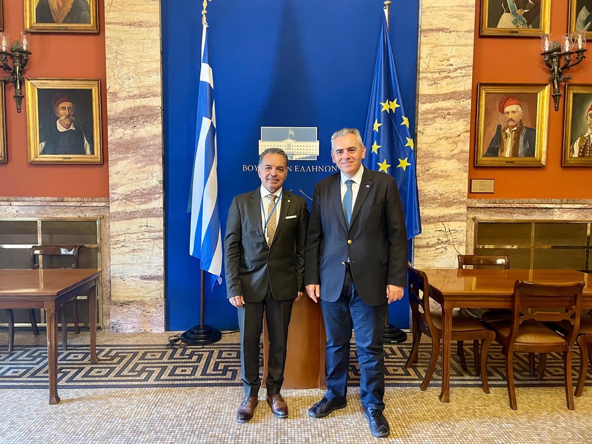 Χαρακόπουλος με εκπροσώπους Καππαδοκών στη Βουλή: Οι ένοικοι της ...