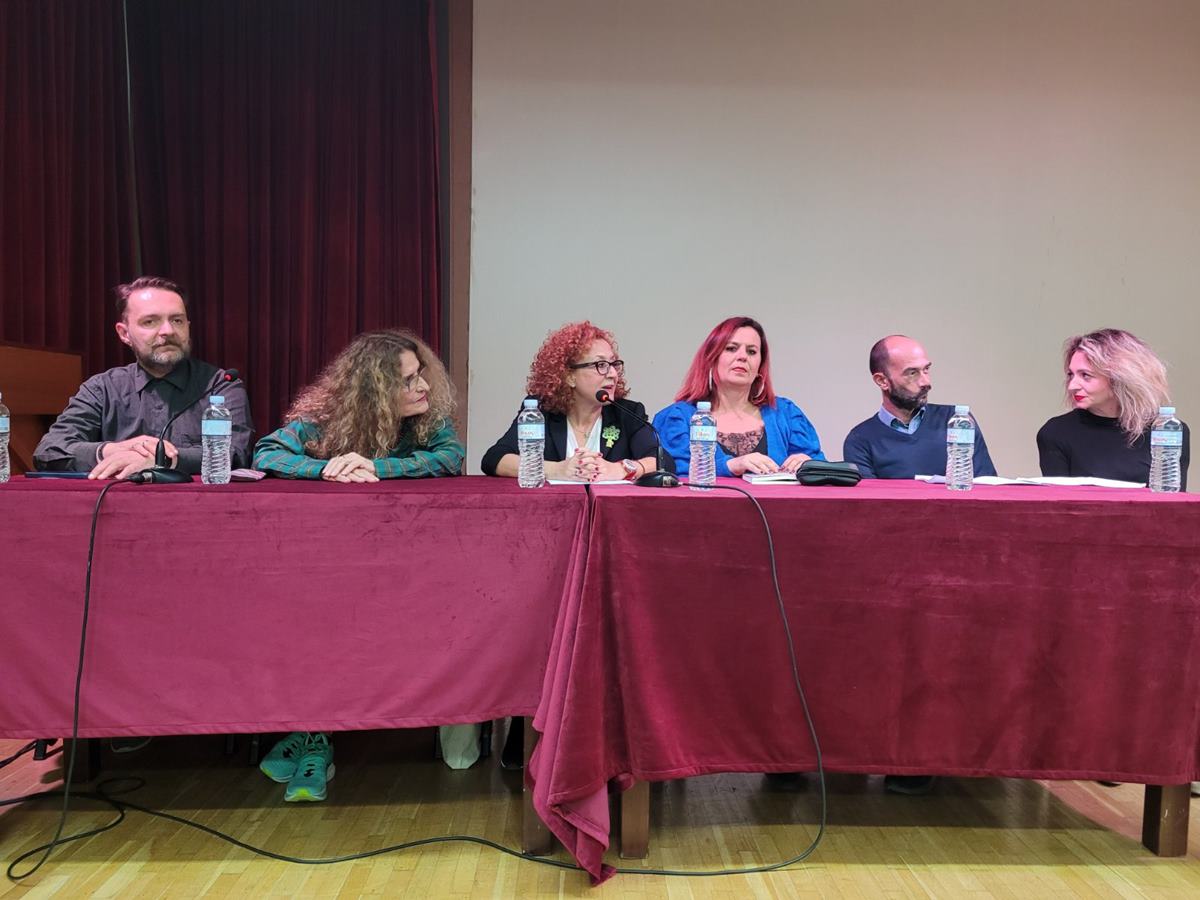 Το βιβλίο της ηθοποιού Σοφίας Φιλιππίδου "Το τραγούδι της μαύρης τρύπας ...