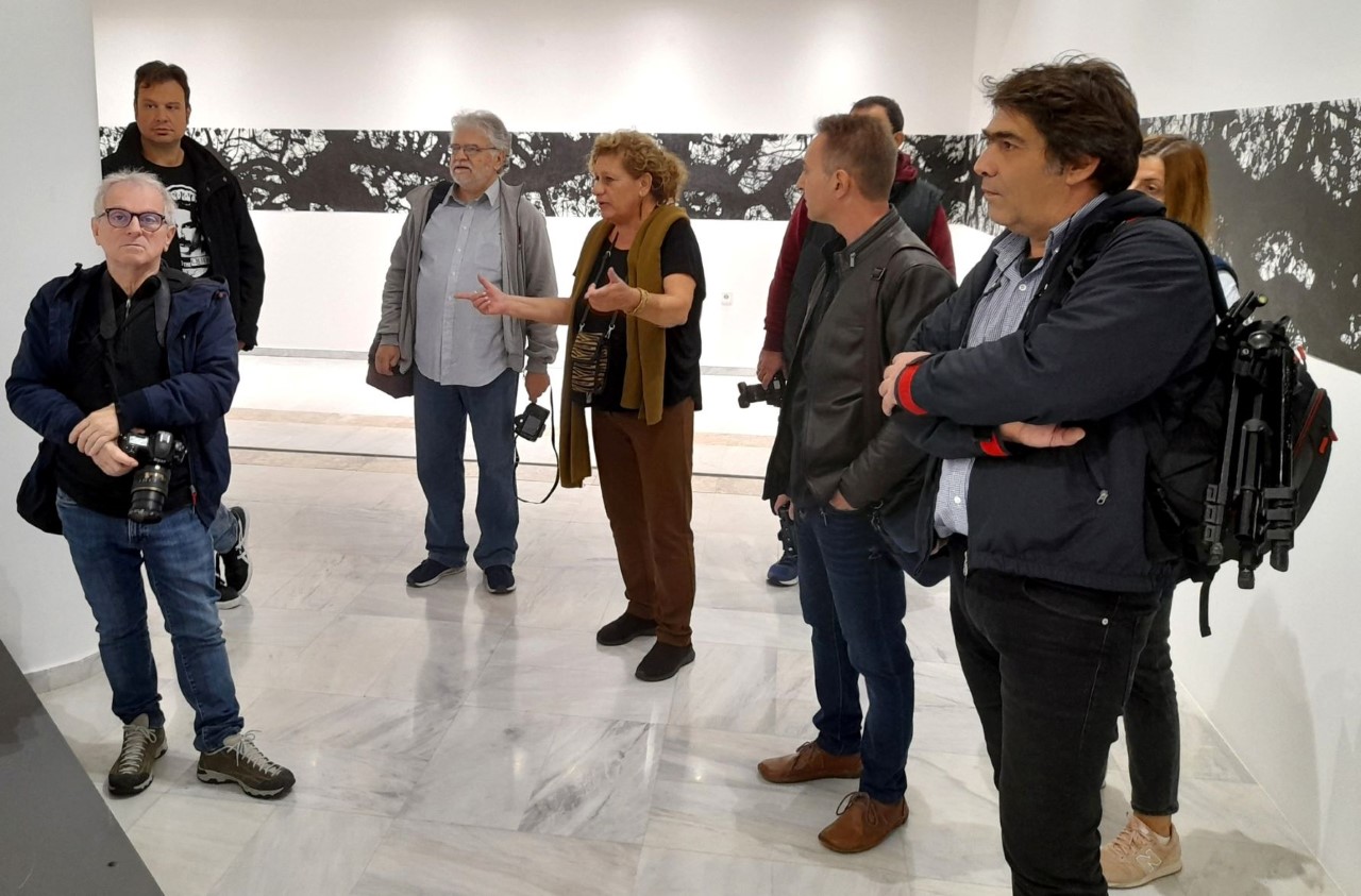 Φωτογραφική Λέσχη Λάρισας: Κυριακάτικη εξόρμηση στη Δημοτική Πινακοθήκη ...