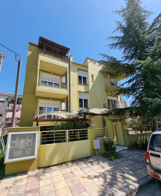Αυτά είναι τα πιο ακριβά και χλιδάτα σπίτια που πωλούνται στη Λάρισα ...