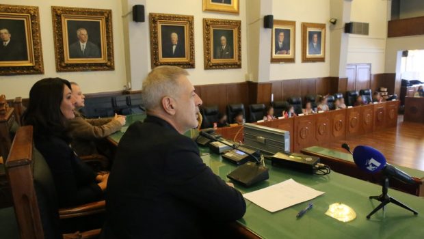 Δήμος Πειραιά: Ειδική συνεδρίαση του δημοτικού συμβουλίου μόνο με ...