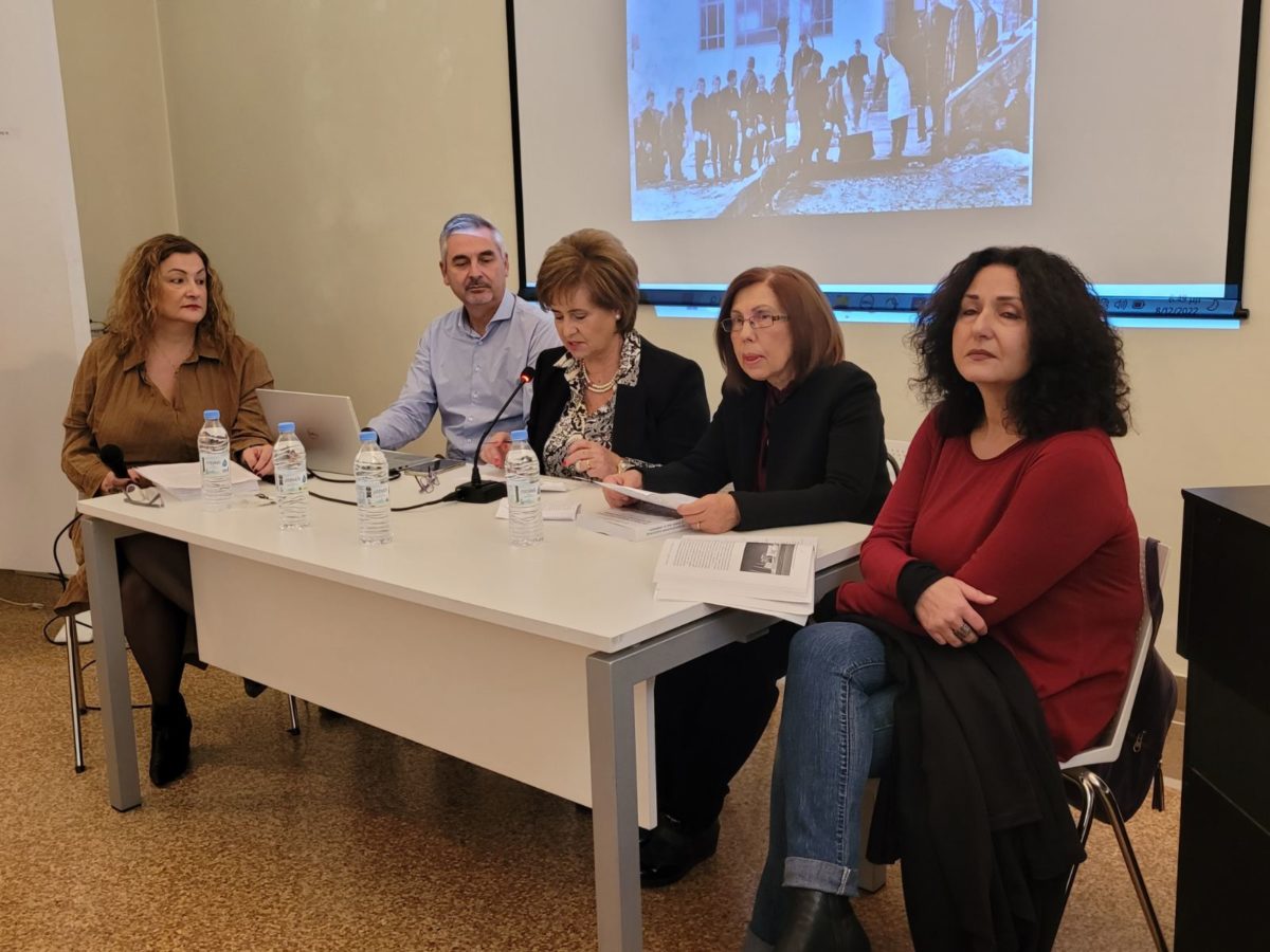 Λάρισα: Παρουσιάστηκε στο Γαλλικό Ινστιτούτο το βιβλίο “Το Σαραντάπορο ...