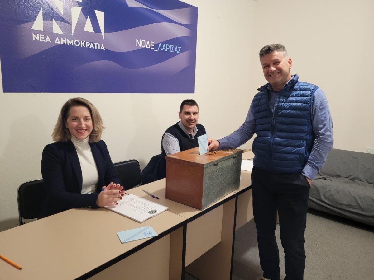 Στην κάλπη τα μέλη της ΔΑΚΕ Δημοσίου Τομέα ν. Λάρισας με στόχο μία ...
