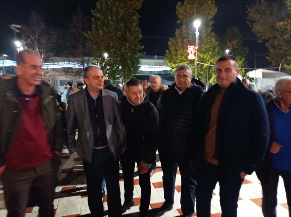 Καπετάνος στο άναμμα του Δέντρου στη Νίκαια: «Ευκαιρία οι φετινές ...
