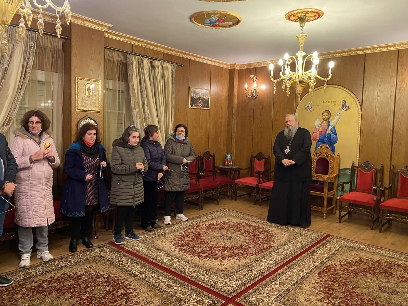Κάλαντα στον Μητροπολίτη Ιερώνυμο από τα παιδιά του ΚΔΑΠ ΜΕΑ ΠΡΟΣΒΑΣΗ ...