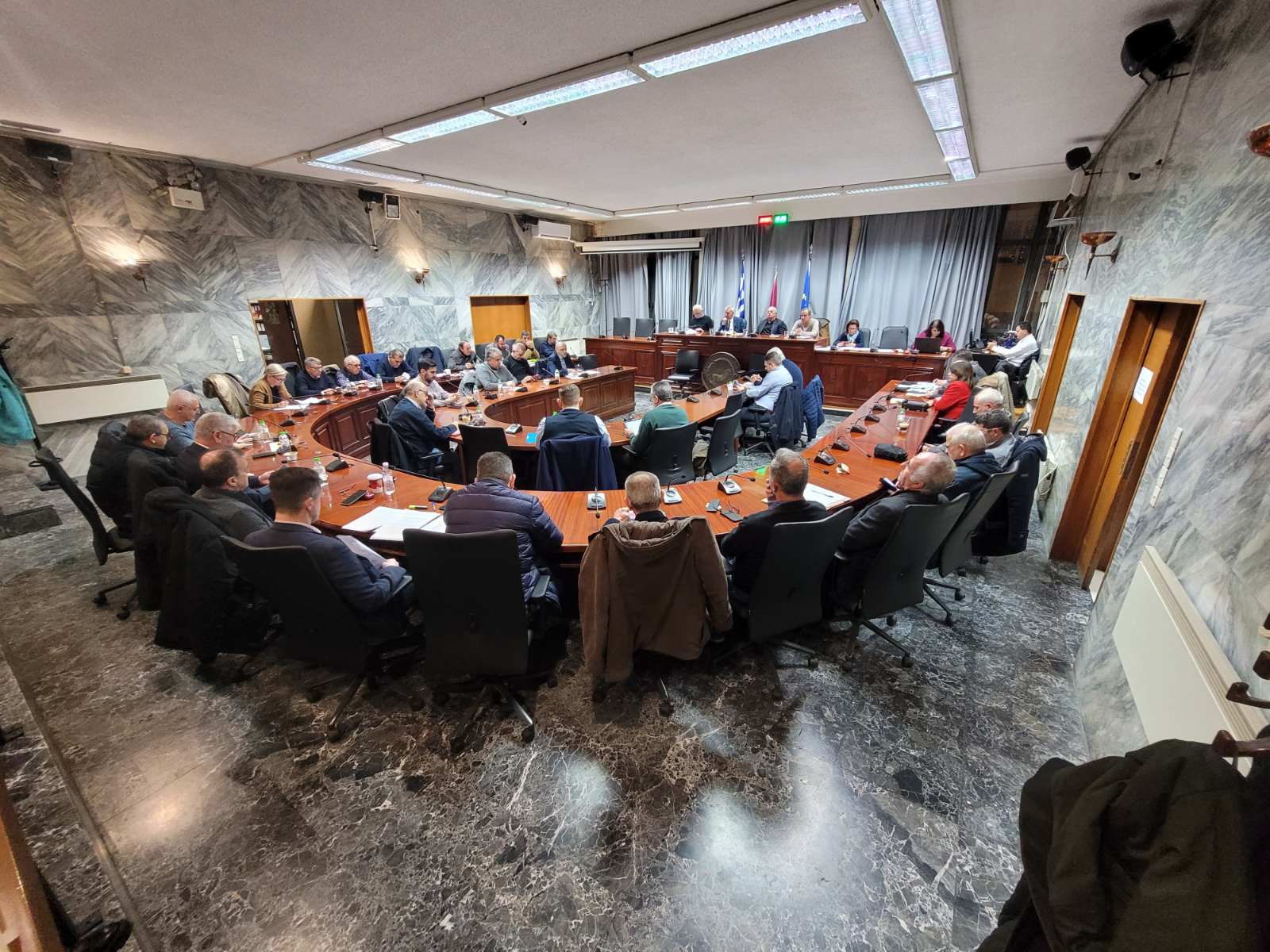 Δημοτικό Συμβούλιο Δ. Λαρισαίων: Προωθείται η σταδιακή ιδιωτικοποίηση ...