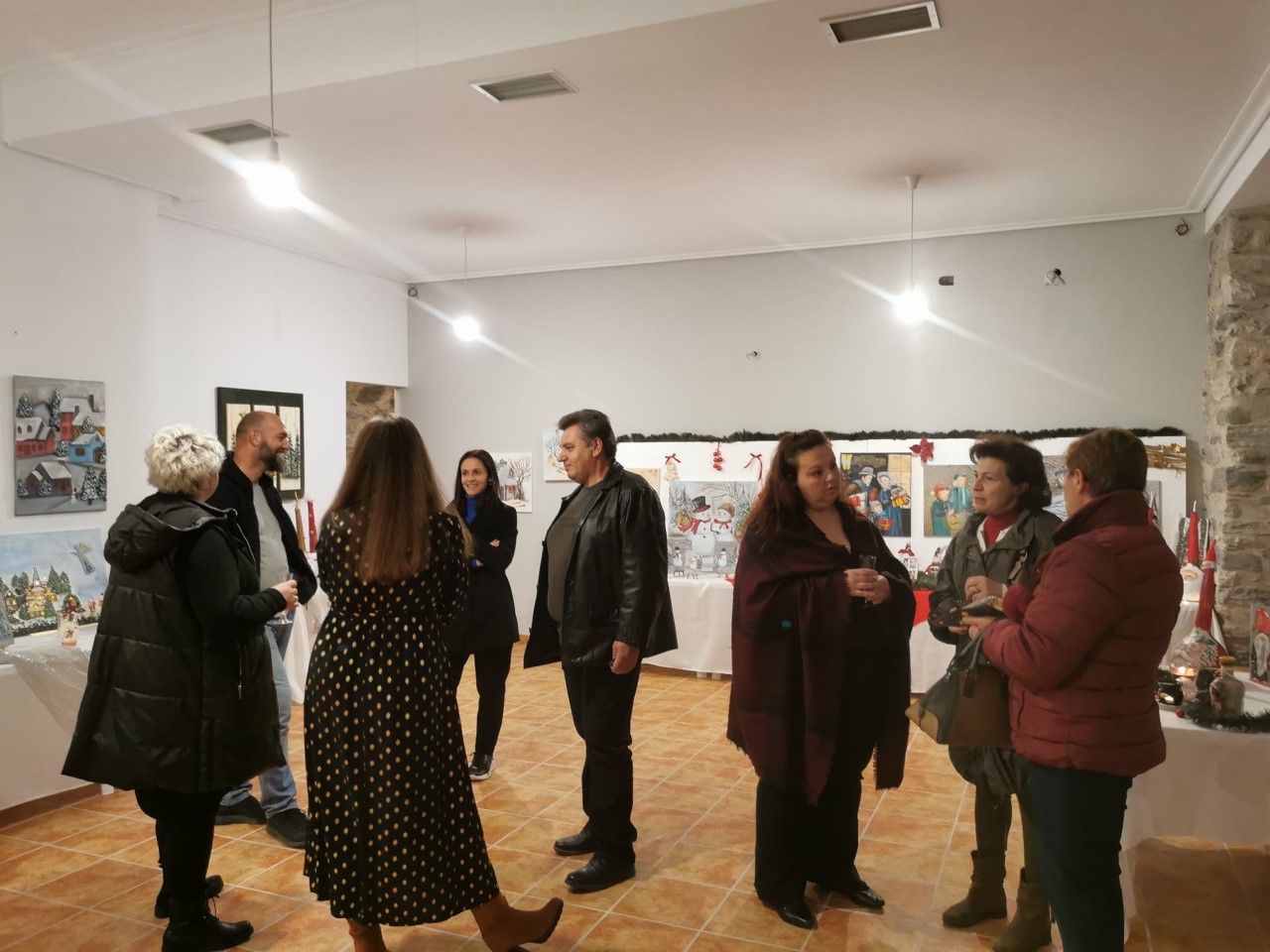 Στην Χριστουγεννιάτικη έκθεση Ζωγραφικής του Συλλόγου Γυναικών Πυργετού ...