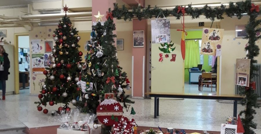 Χριστουγεννιάτικο bazaar στο 43ο Δημοτικό Σχολείο Λάρισας - ONLARISSA ...