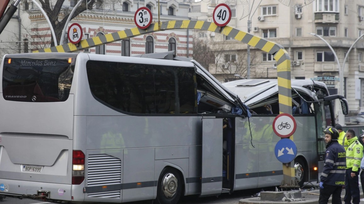 Δυστύχημα στο Βουκουρέστι: Πολλαπλά τραύματα σε κεφάλι και θώρακα η ...