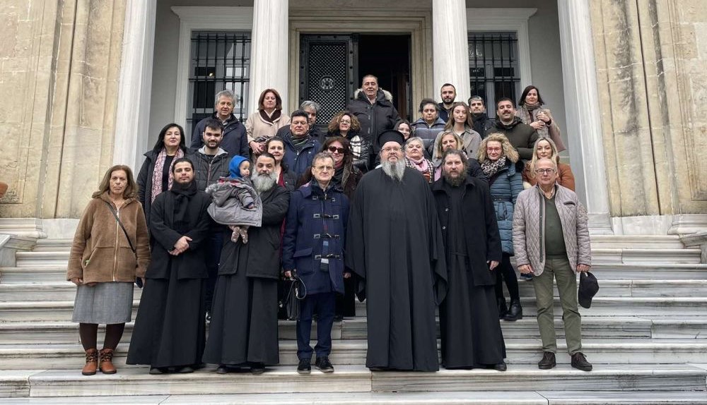 Στη Χάλκη και την Πρίγκηπο οι Λαρισαίοι προσκυνητές με τον Μητροπολίτη ...