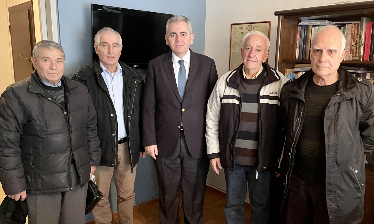 Χαρακόπουλος με συνταξιούχους σιδηροδρομικούς: Ρύθμιση για την περικοπή ...