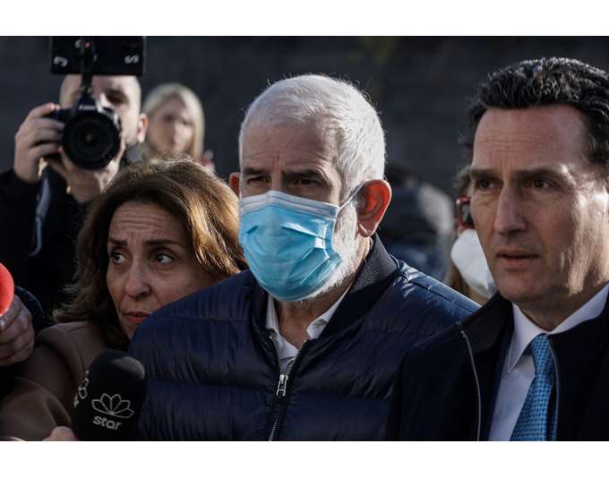 Πέτρος Φιλιππίδης: Επίθεση στην Παπαχαραλάμπους και τον δικηγόρο της ...