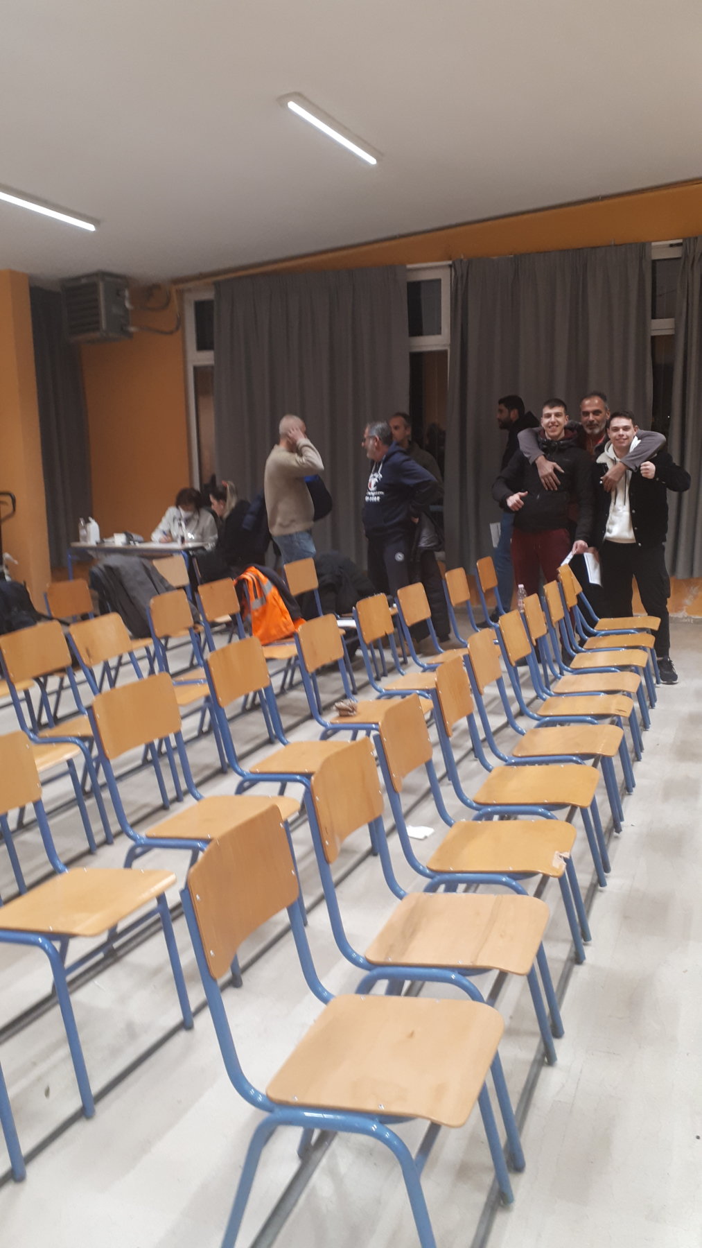 Εθελοντική αιμοδοσία στο 6ο Εσπερινό ΕΠΑΛ Λάρισας (φώτο) – ONLARISSA.GR ...
