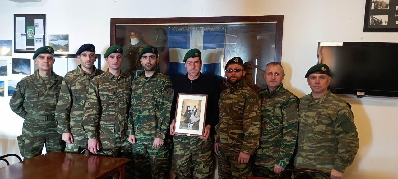 Οι καταδρομείς της Πανελλήνιας Ομοσπονδίας Ειδικών Δυνάμεων κατέλαβαν ...