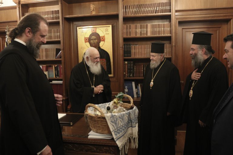 Αρχιεπίσκοπος Ιερώνυμος: Από κοινού με την Ελληνική Πολιτεία η ...