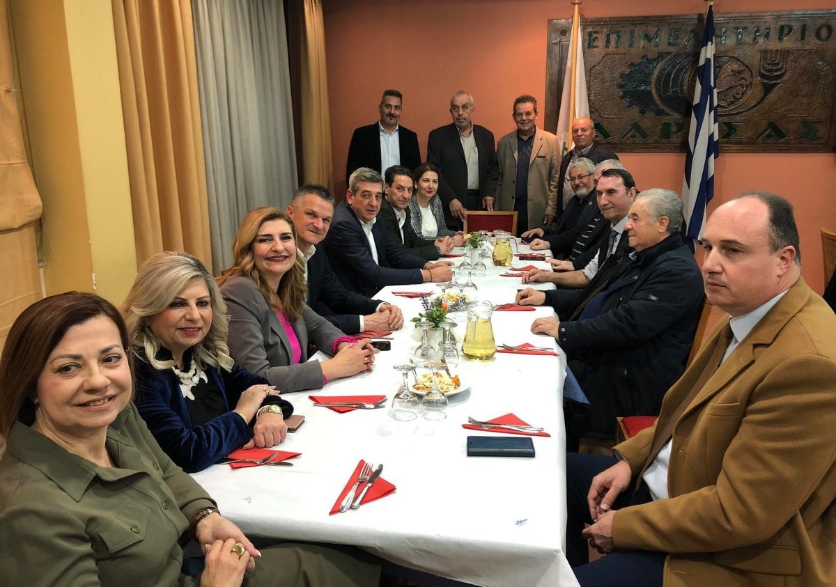 Λιακούλη: «Δυναμική στήριξη των επαγγελματιών, βιοτεχνών και εμπόρων ...