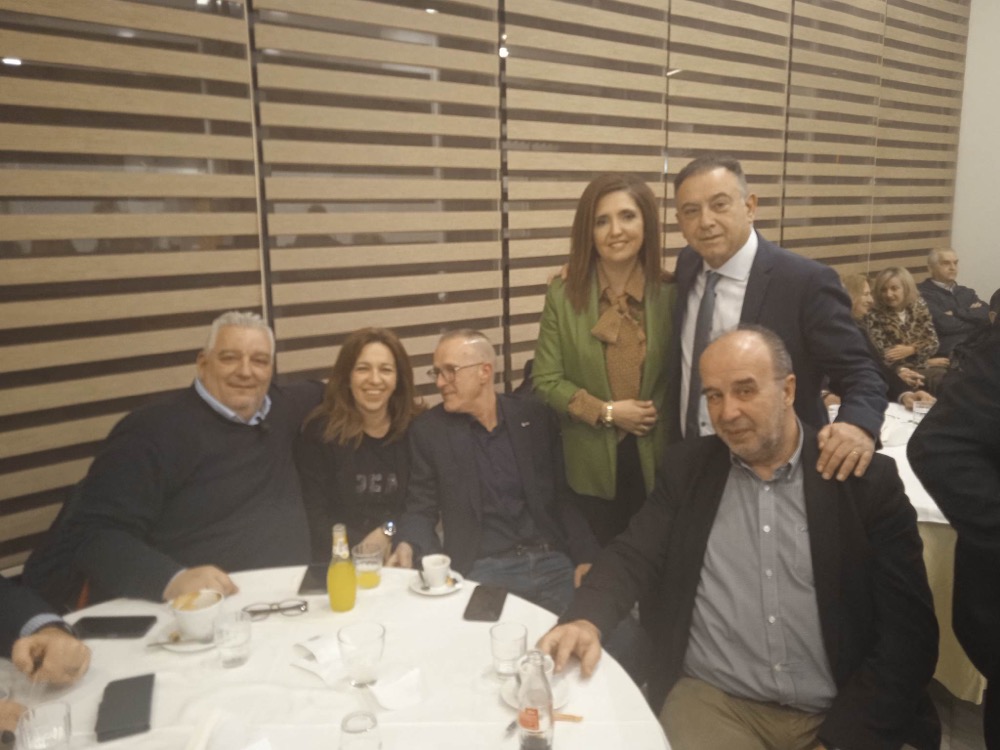 Κέλλας: Η Παιδεία και ο Έλληνας δάσκαλος, στην κορυφή των ...