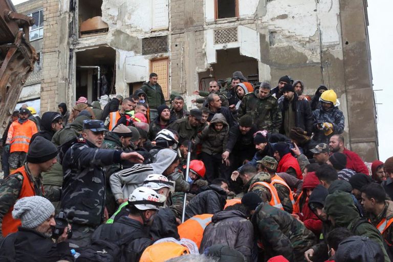 Ιταλικά ΜΜΕ για σεισμό στην Τουρκία: Μετακινήθηκε τεκτονική πλάκα 3 ...