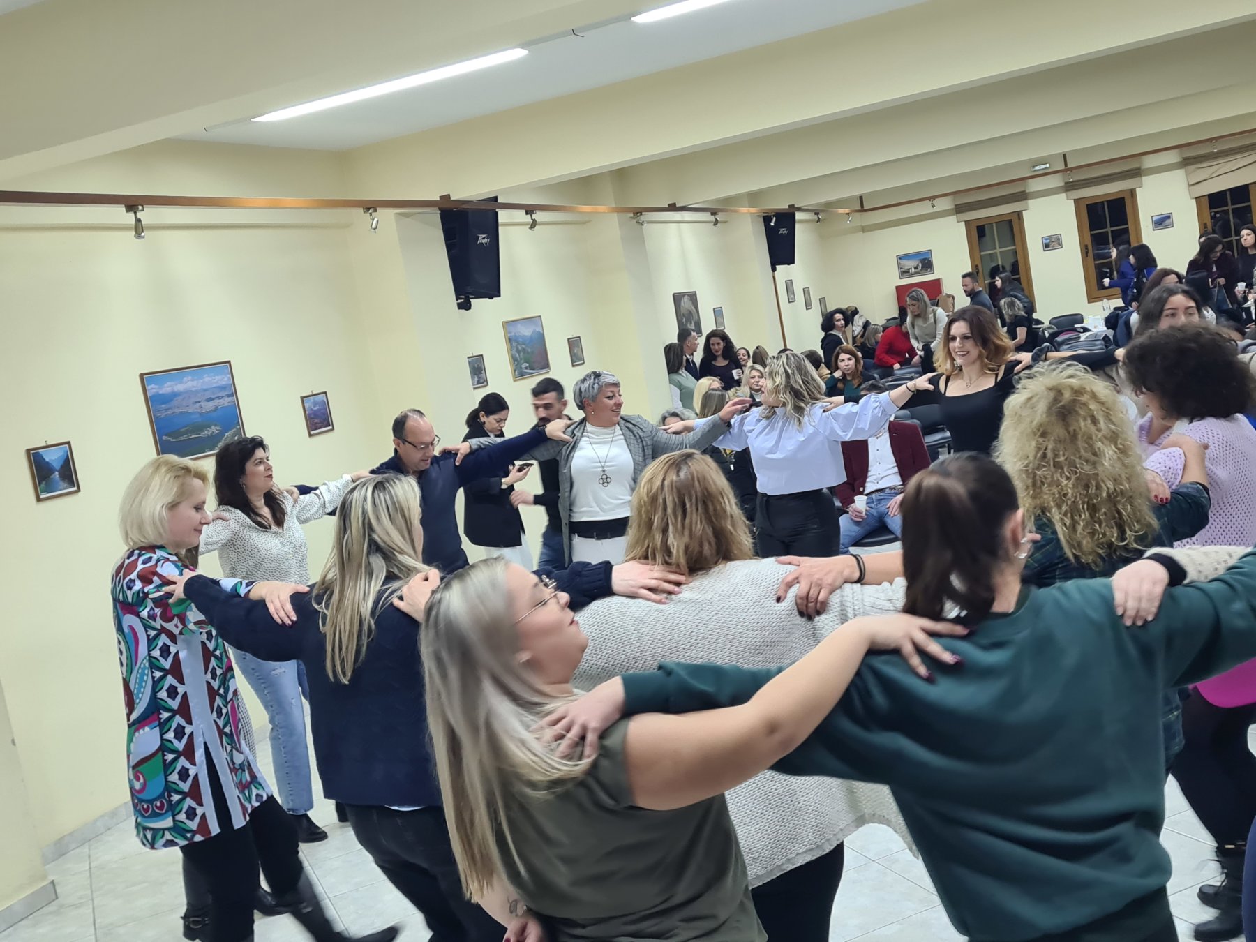 Λάρισα: Έκοψε πίτα η Εστία Λαογραφίας και Τέχνης "Δρώμενον" - ONLARISSA ...