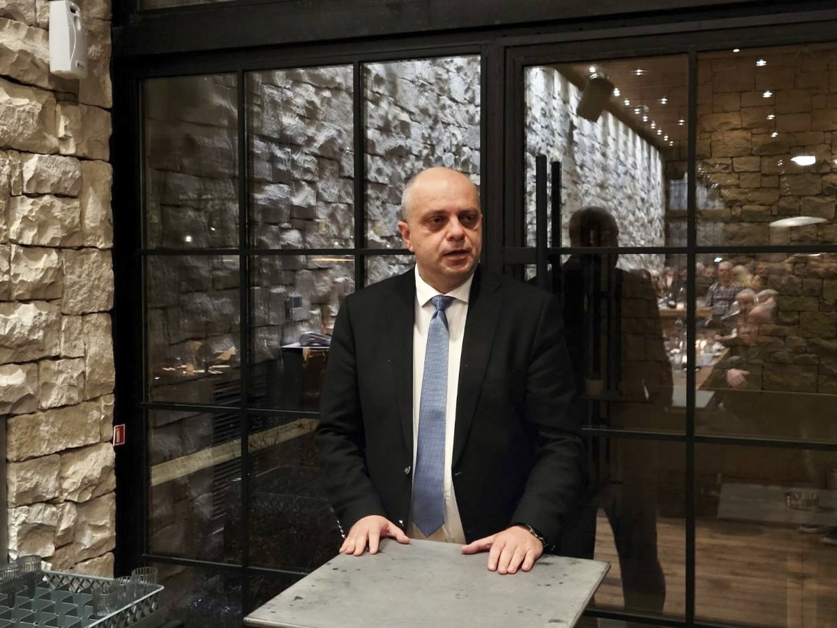 Καπετάνος στην εκδήλωση της ΔΑΚΕ Δημοσίου: «Η Ελλάδα κρατήθηκε όρθια ...