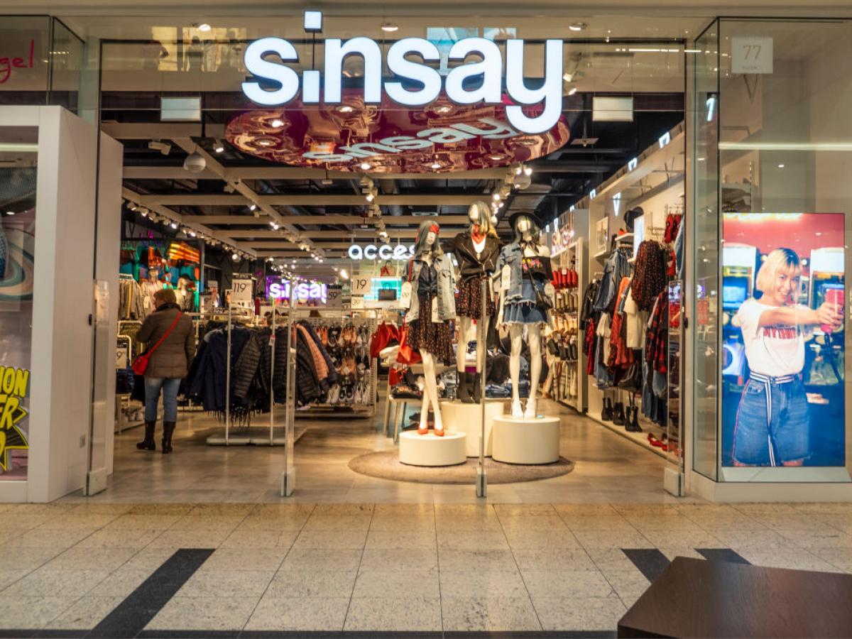 Τα SiNSAY της "πολωνικής Zara" επέλεξαν τη Λάρισα για ένα από τα πρώτα ...